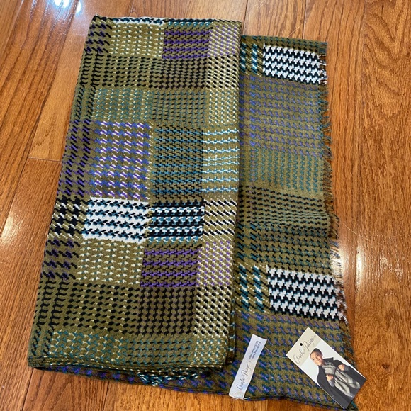 Charlie Paige | Accessories | Nwt Charlie Paige Patchwork Plaid Scarf | Poshmark